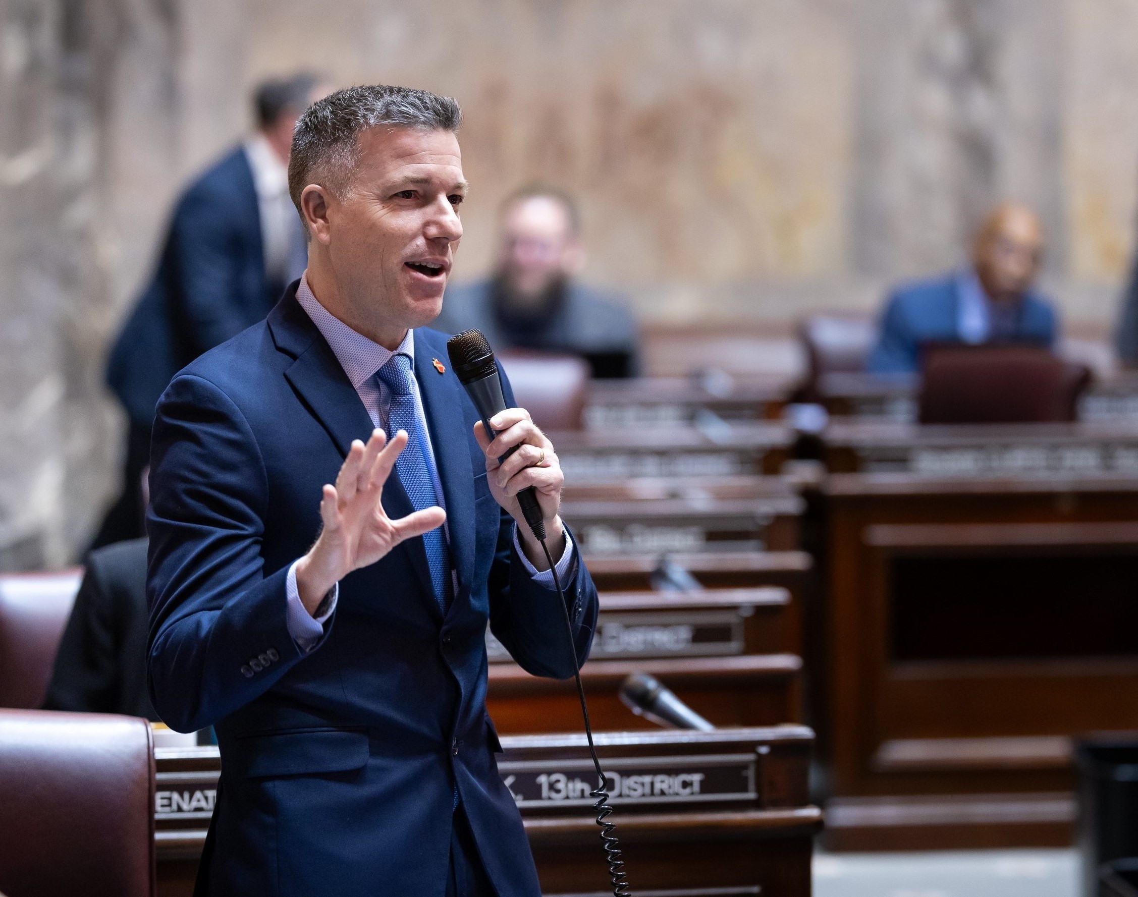 Senator Hawkins announces Senate re-election campaign - Living Snoqualmie